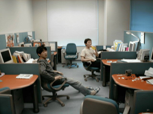 Sakamoto Lab. HomePage - Scenery of Laboratory